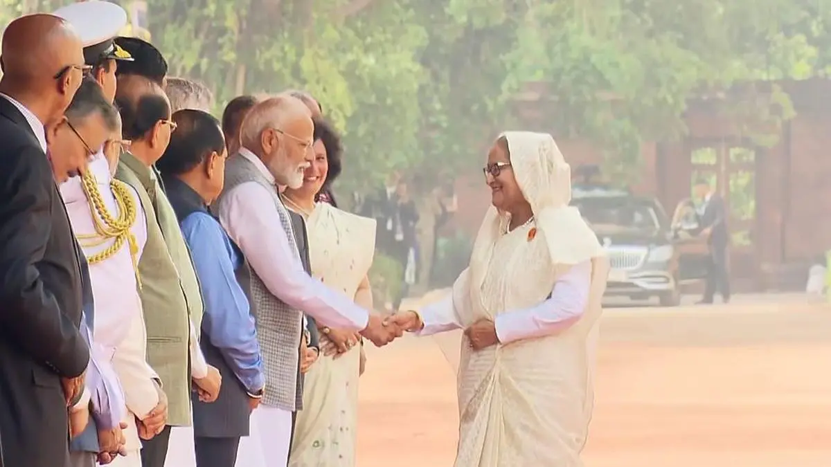 Bangladesh PM Hasina receives ceremonial welcome at Rashtrapati Bhavan - The Hindu BusinessLine